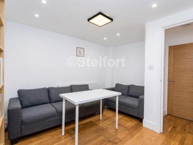 4 bedroom flat for rent in St. Pancras Way, London NW1