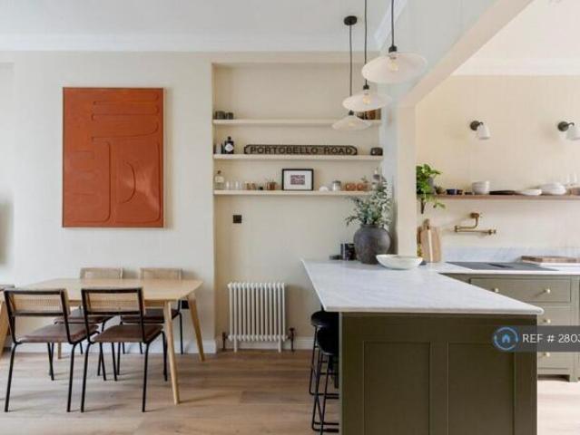 4 bedroom flat for rent in St Stephen's Gardens, London, W2