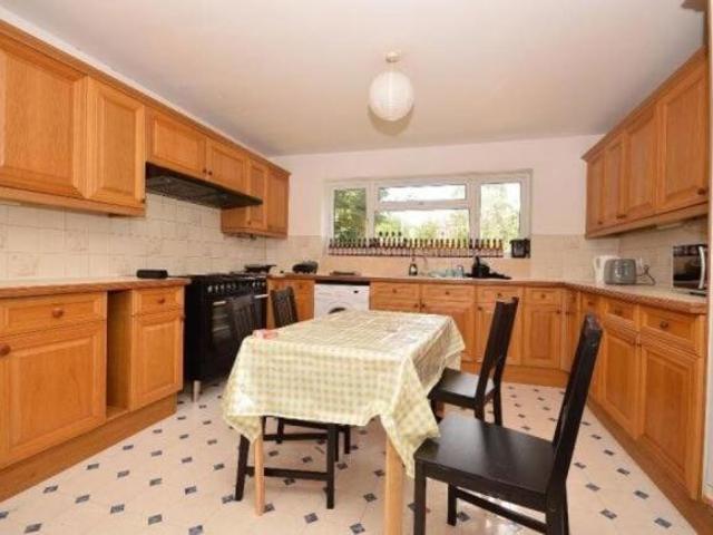 4 bedroom flat for rent in Student Four Double Bedroom, Winton, BH9