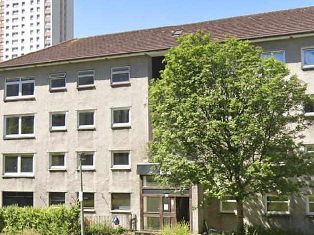 4 bedroom flat in Glasgow