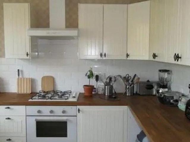 4 bedroom flat in London