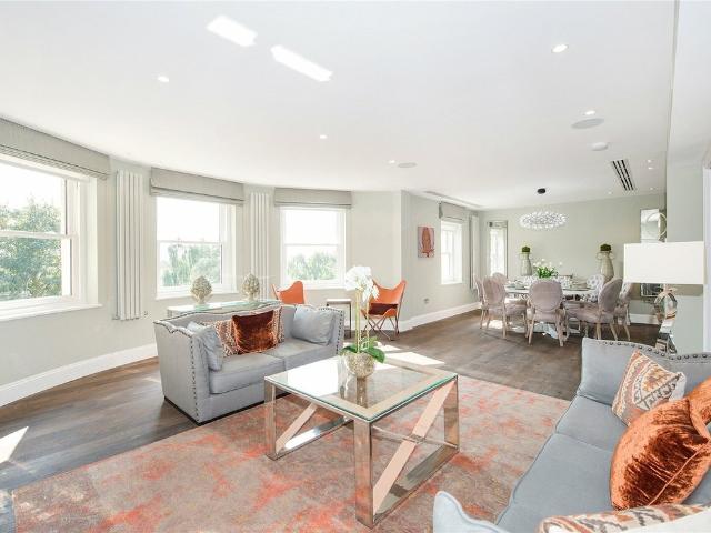 4 bedroom Flat,Newhome to rent in Arkwright Road, London, Hampstead, NW3