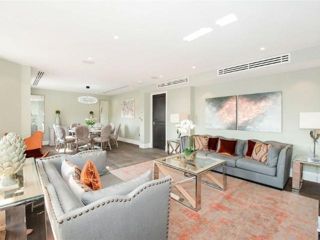 4 bedroom Flat,Newhome to rent in Arkwright Road, London, Hampstead, NW3