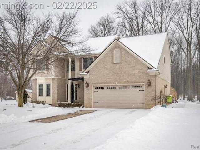 4 bedroom, Flat Rock MI 48134 88098360