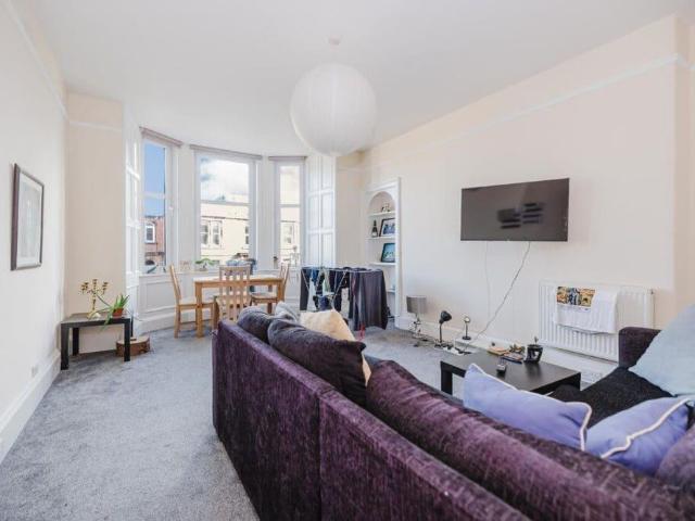 4 bedroom flat share to rent
