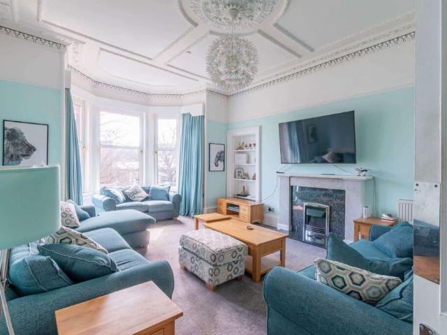 4 bedroom flat share to rent