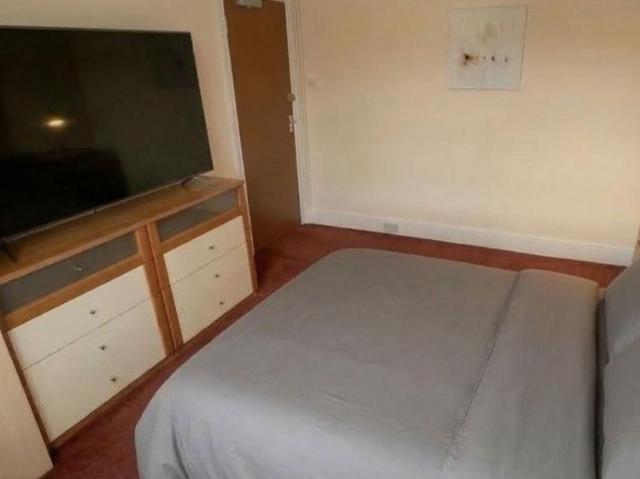 4 bedroom flat share to rent