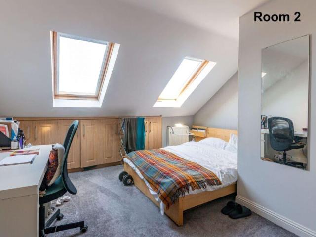4 bedroom flat share to rent