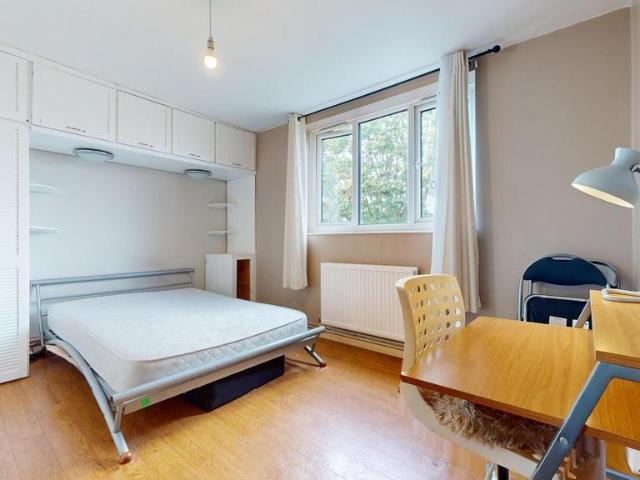 4 bedroom flat share to rent
