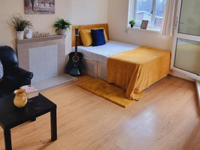 4 Bedroom Flat Stepney/ Mile End