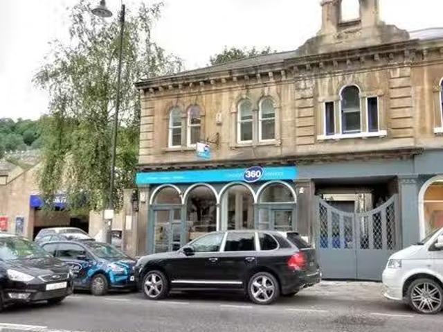 4+ bedroom flat/apartment to rent in London Road, Bath, Somers.