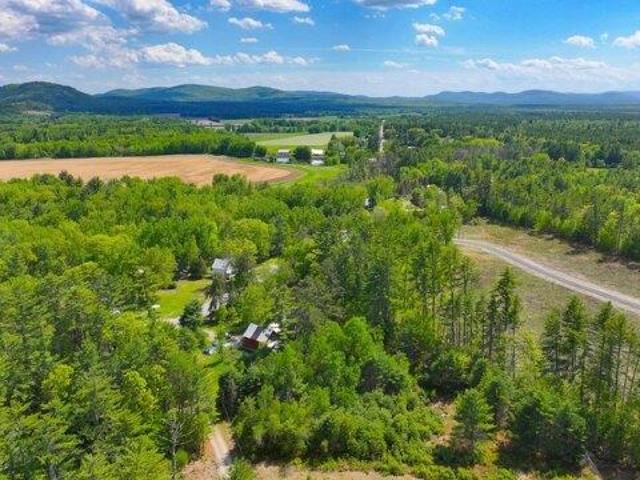 4 bedroom, Fryeburg ME 04037 103849114