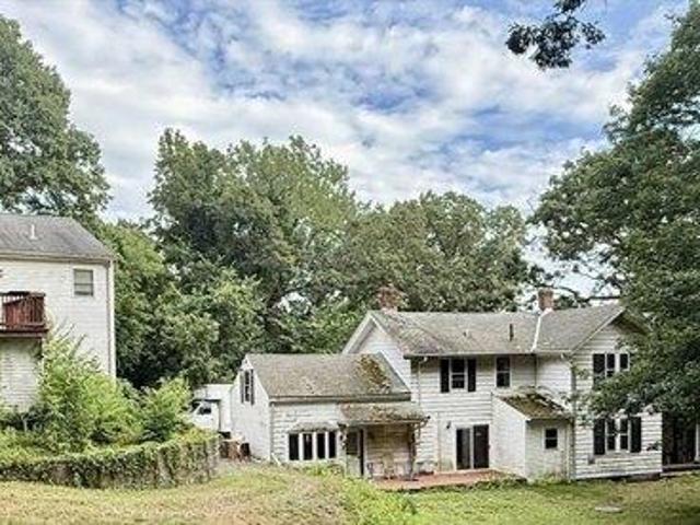 4 bedroom, Framingham MA 01701 102410328