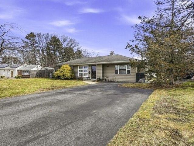 4 bedroom, Framingham MA 01701 102593001