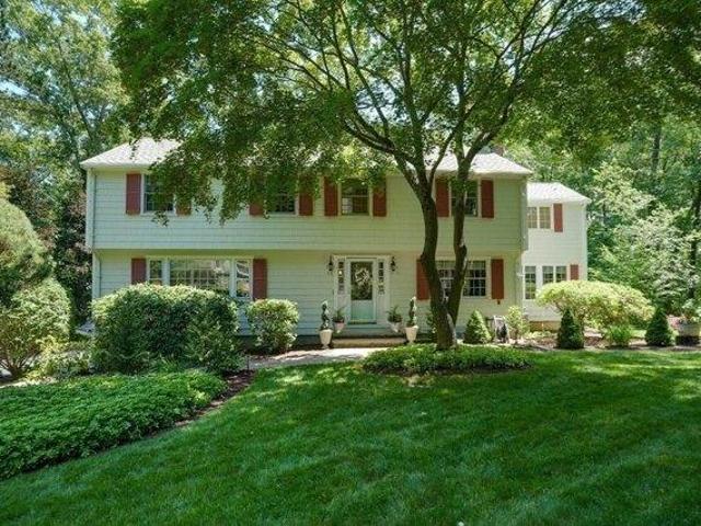 4 bedroom, Framingham MA 01701 103493626