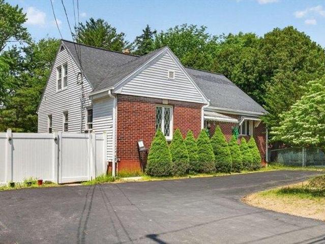 4 bedroom, Framingham MA 01701 104569057