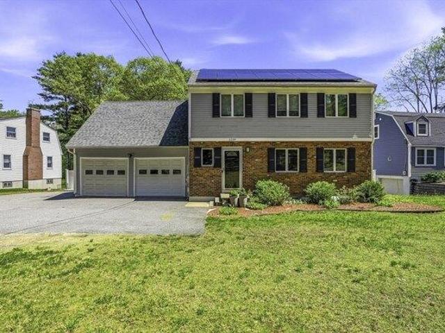 4 bedroom, Framingham MA 01701 104609241