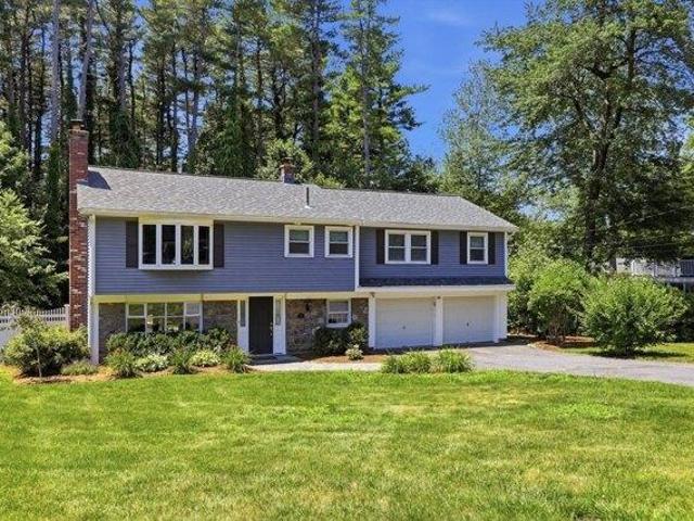 4 bedroom, Framingham MA 01701 104654997