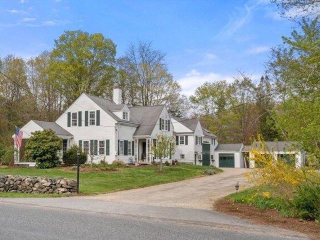 4 bedroom, Framingham MA 01701 104692518