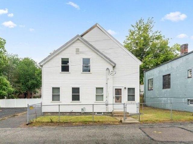 4 bedroom, Framingham MA 01701 105082016