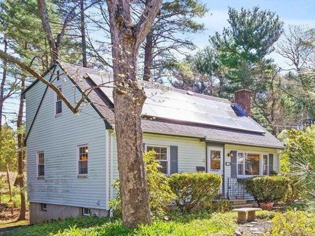4 bedroom, Framingham MA 01701 LS102214821