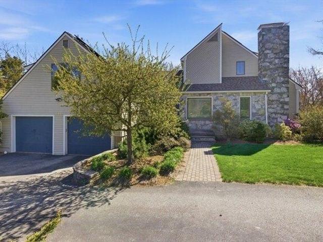 4 bedroom, Framingham MA 01702 LS102959935