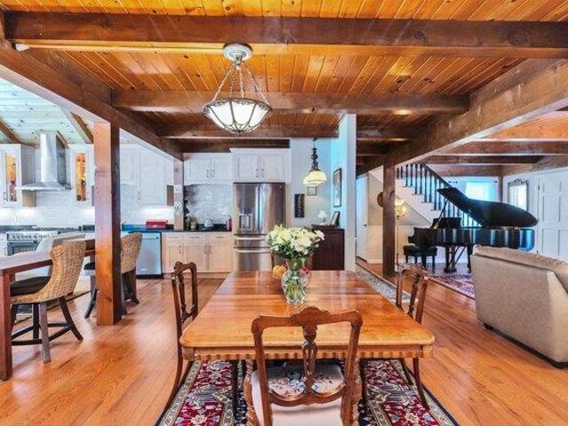4 bedroom, Francestown NH 03043 103224584