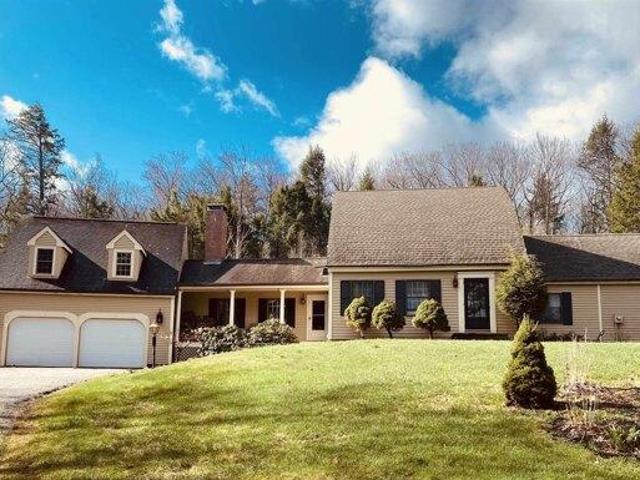 4 bedroom, Francestown NH 03043 LS102258065