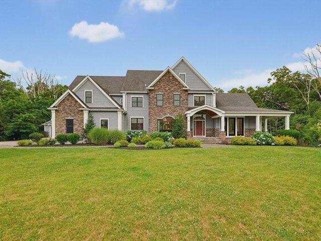 4 bedroom, Franklin MA 02038 104689160