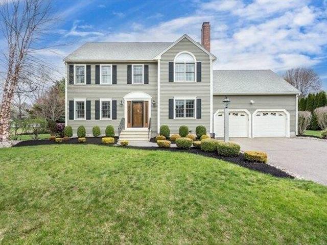 4 bedroom, Franklin MA 02038 102120052