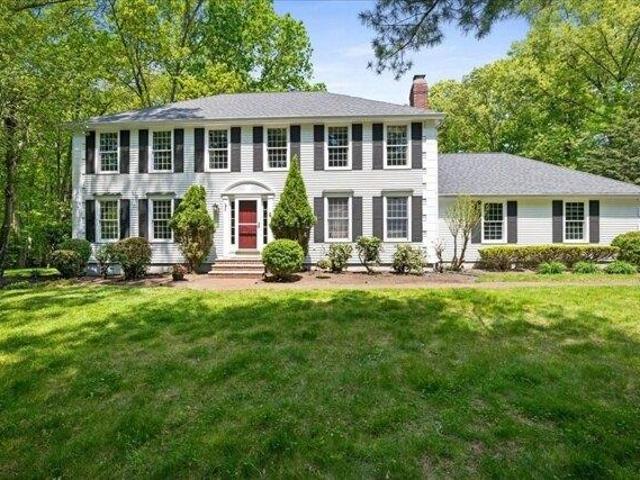 4 bedroom, Franklin MA 02038 102593585