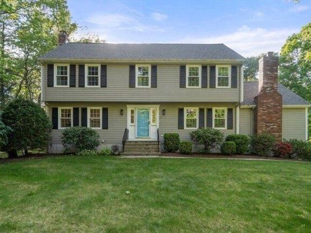 4 bedroom, Franklin MA 02038 102729113