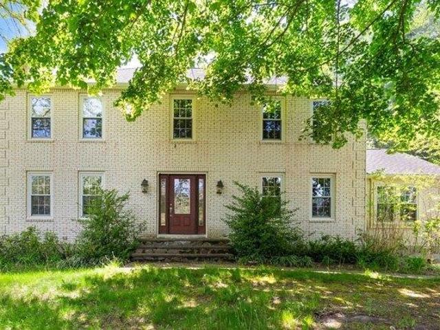 4 bedroom, Franklin MA 02038 103033318