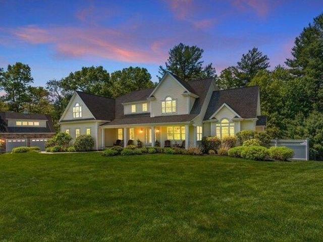 4 bedroom, Franklin MA 02038 103070462