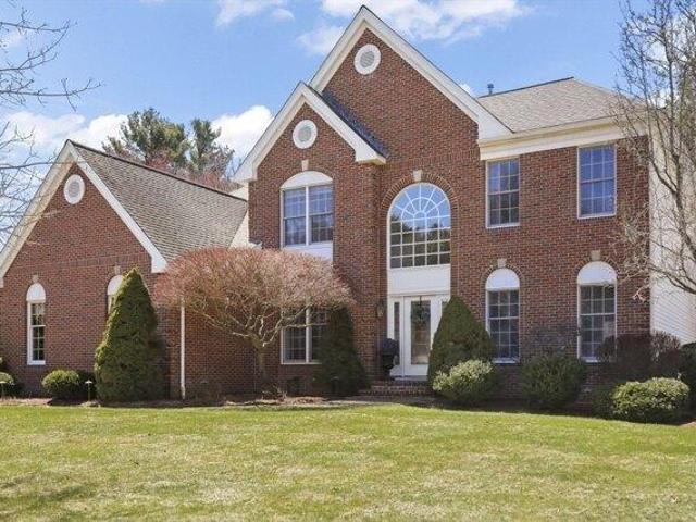 4 bedroom, Franklin MA 02038 LS101632415