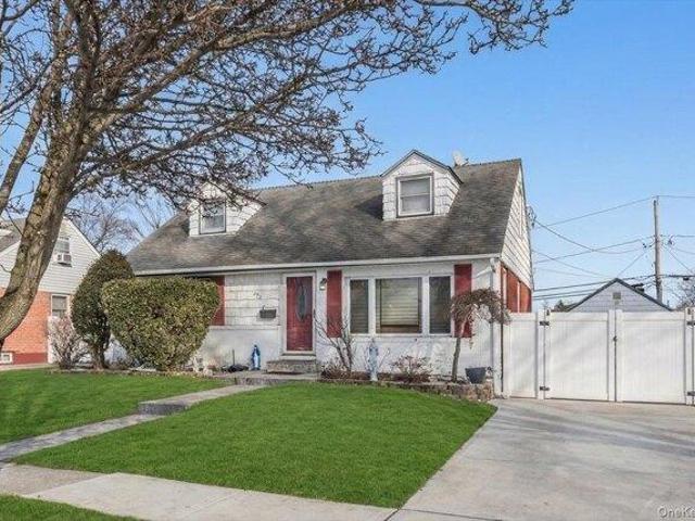 4 bedroom, Franklin Square NY 11010 101783398