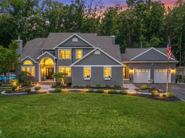 4 bedroom, Freehold NJ 07728 104848592