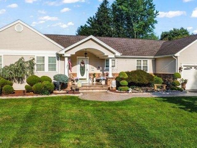 4 bedroom, Freehold NJ 07728 105157336