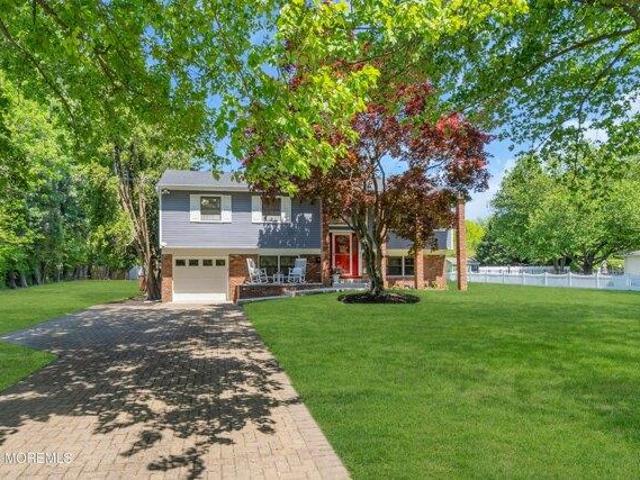 4 bedroom, Freehold NJ 07728 LS102280914
