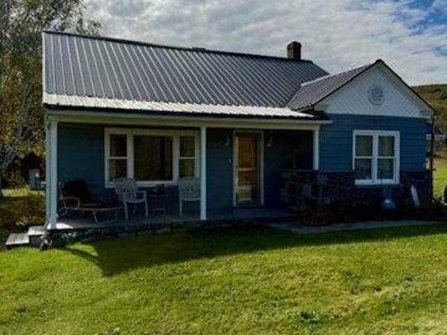 4 bedroom, Frenchville ME 04745 104833709