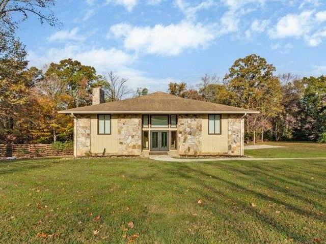 4 bedroom, Knoxville TN 37922 89160790