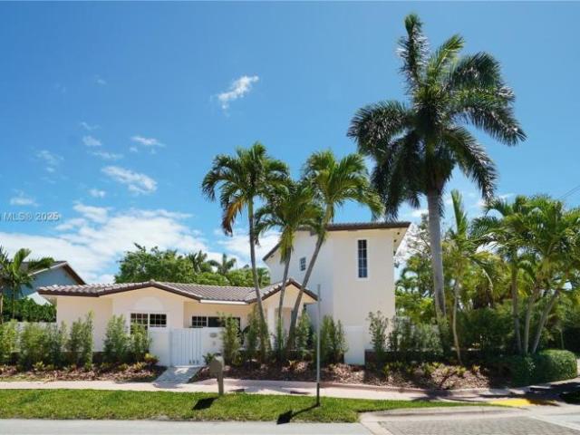 4 bedroom, Key Biscayne FL FL 33149 102395026