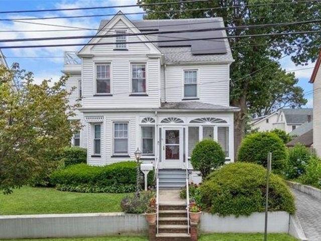 4 bedroom, Kearny NJ 07032 LS92403253