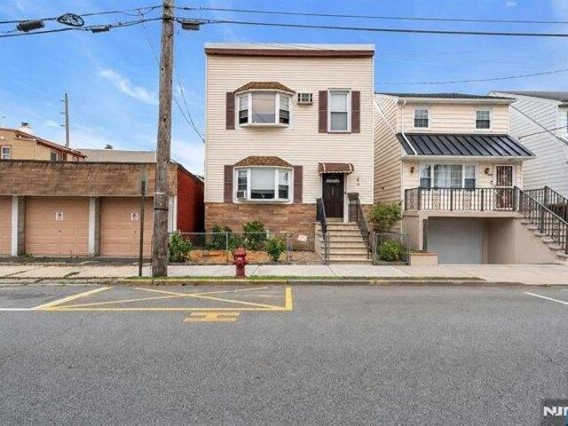 4 bedroom, Kearny NJ 07032 104605263
