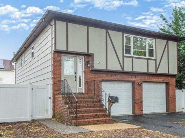 4 bedroom, Kenilworth NJ 07033 LS102442916