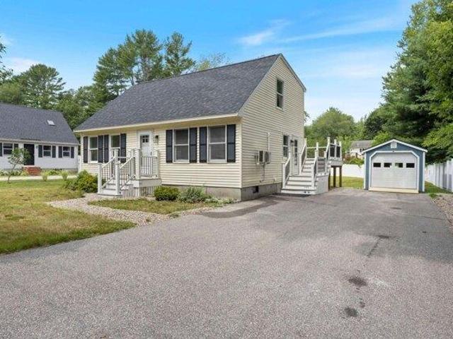 4 bedroom, Kennebunk ME 04043 104810475