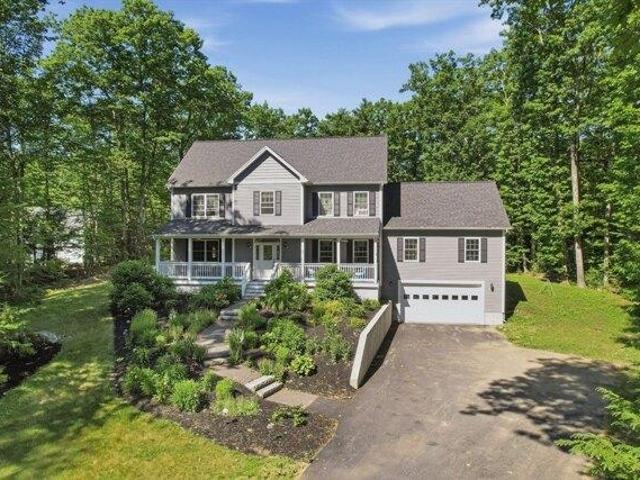 4 bedroom, Kingston NH 03848 104375221