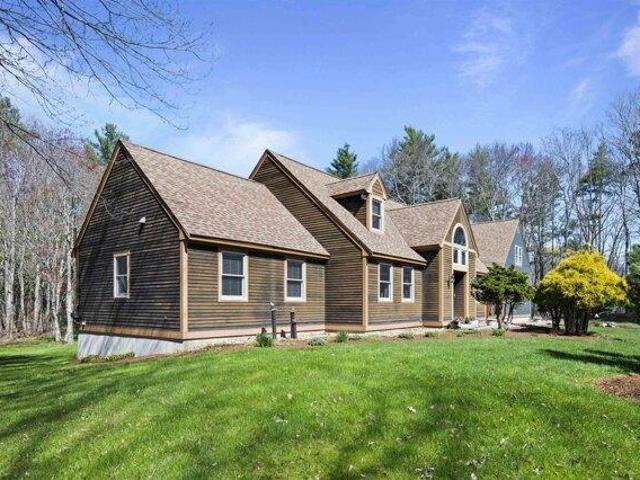 4 bedroom, Kingston NH 03848 104409634