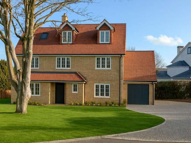 4 Bedroom House