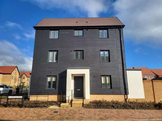 4 Bedroom House